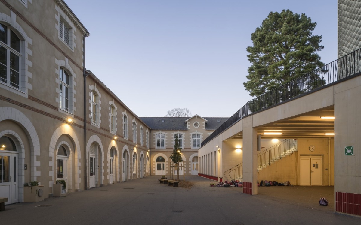 Ecole Elementaire Publique Marie-Anne Du Boccage – NANTES